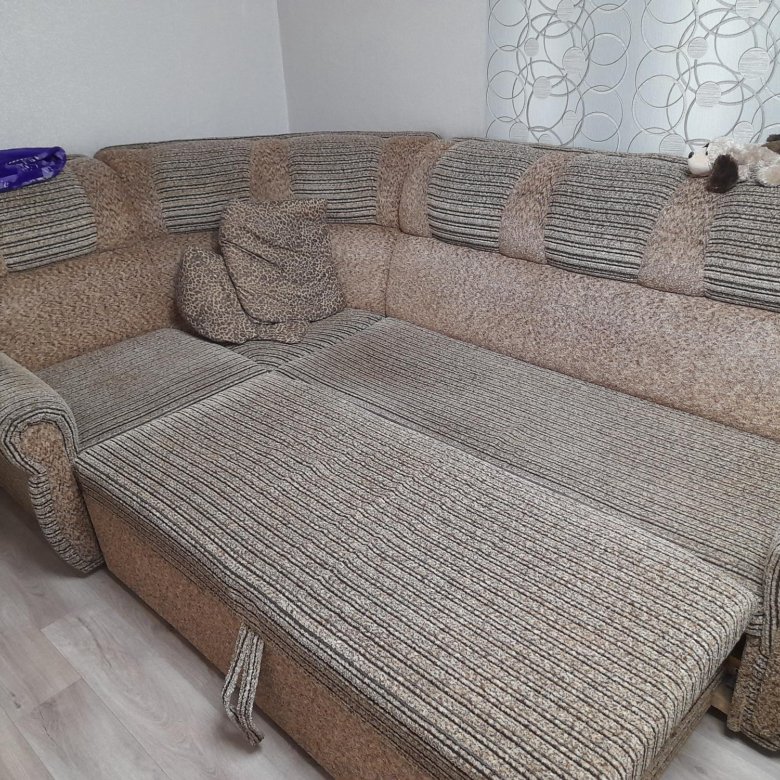 Диван угловой – купить в Иркутске, цена 3 000 руб., продано 8 октября ...