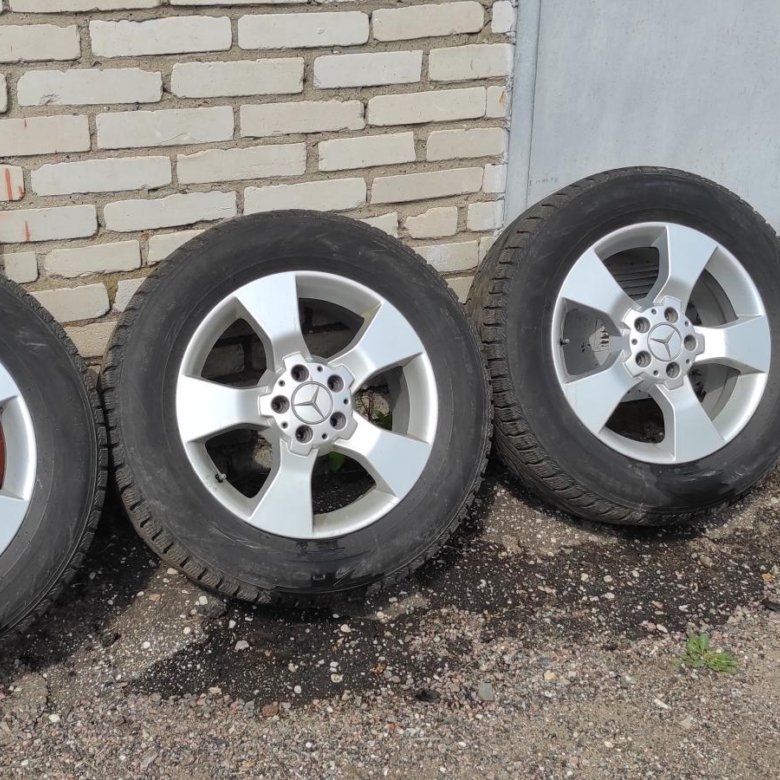 Колёса r17 на Mercedes GLK оригинал 235/60 – купить в Удельной, цена 33 000 руб., дата ...