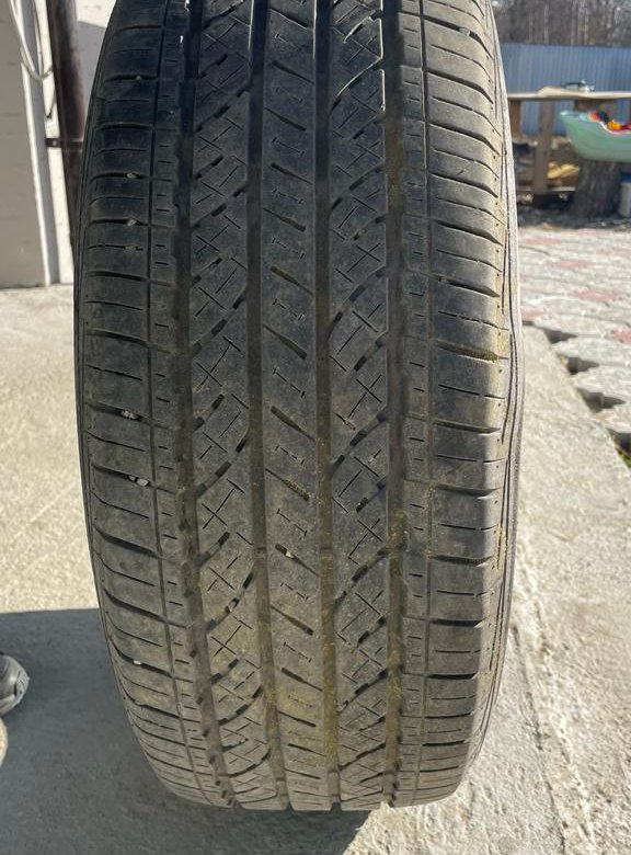 Шины Bridgestone 225/55 RF 17 ( лето ) 4 штуки – купить в Кне, цена 9 ...