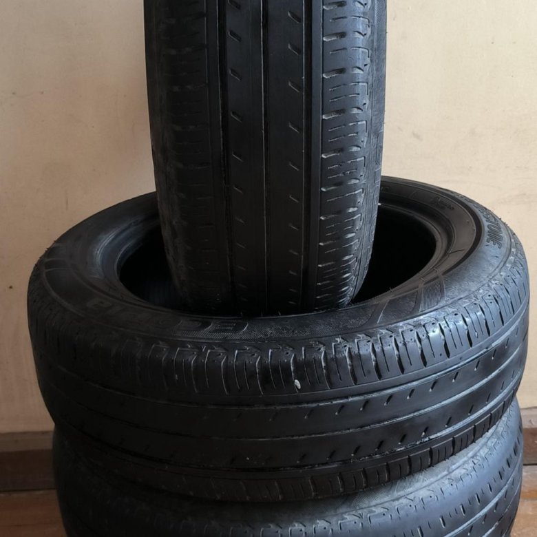 Шины Bridgestone – купить в Владивостоке, цена 10 000 руб., дата ...