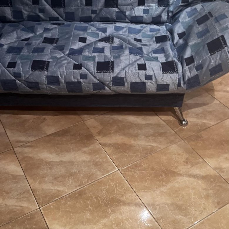 Диван раскладной( книжка) – купить в Рязани, цена 10 000 руб., дата ...