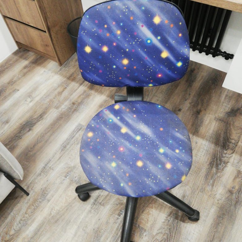 Стул – купить в Тюмени, цена 500 руб., дата размещения: 03.12.2023 ...