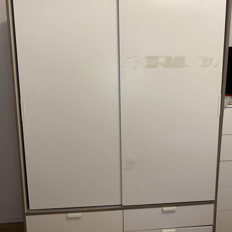 Шкаф икеа белый трисил ikea – купить в Москве, цена 6 000 руб., дата ...