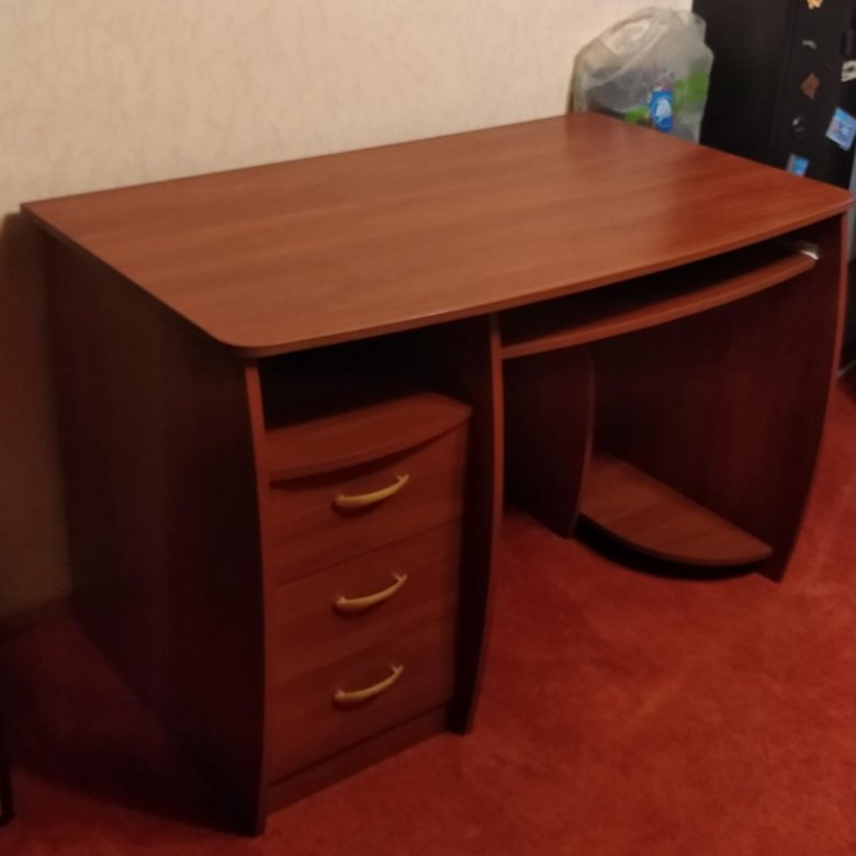 Стол компьютерный – купить в Москве, цена 2 600 руб., продано 15 января ...