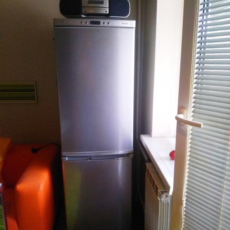 Холодильник SAMSUNG RL28DBSI1/BWT неисправный. – купить в Троицке, цена ...