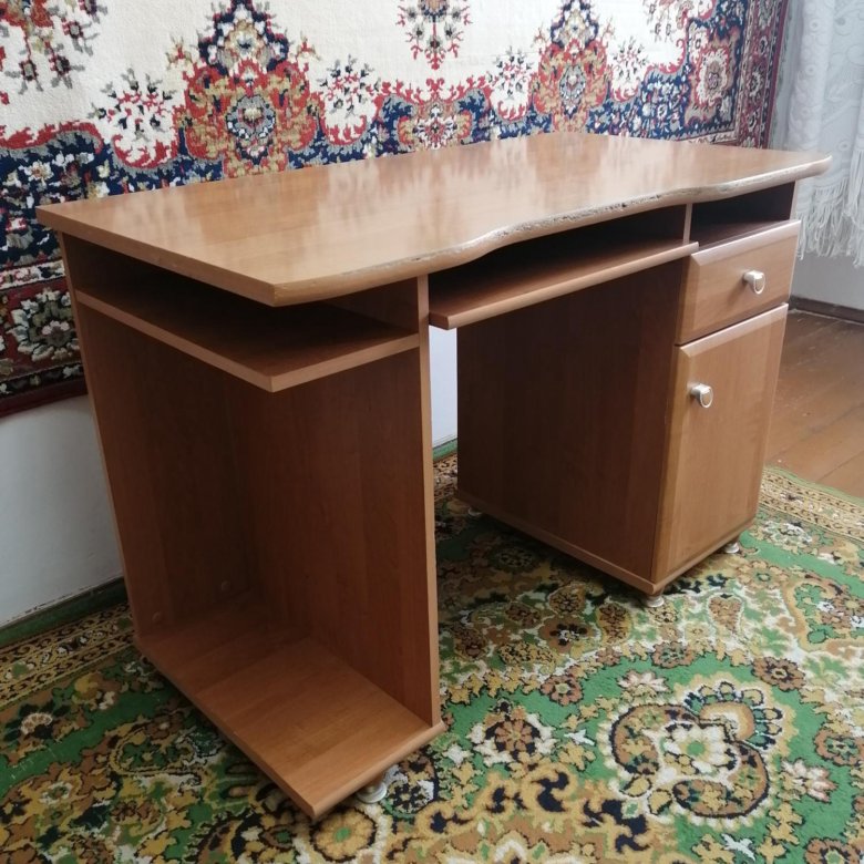Стол компьютерный – купить в Сургуте, цена 1 000 руб., дата размещения ...