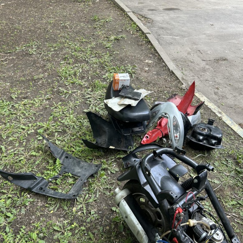 Скутер ABM CYCLONE 50 – купить в Москве, цена 13 000 руб., продано 18 ...