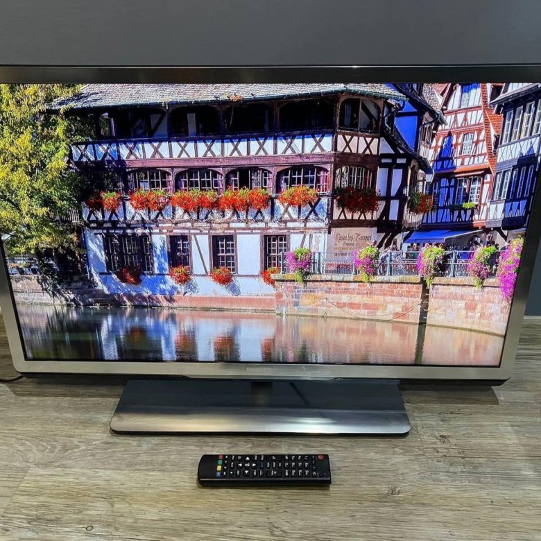 LED телевизор Philips 32 дюйма (82 см) – купить в Комсомольске-на-Амуре ...