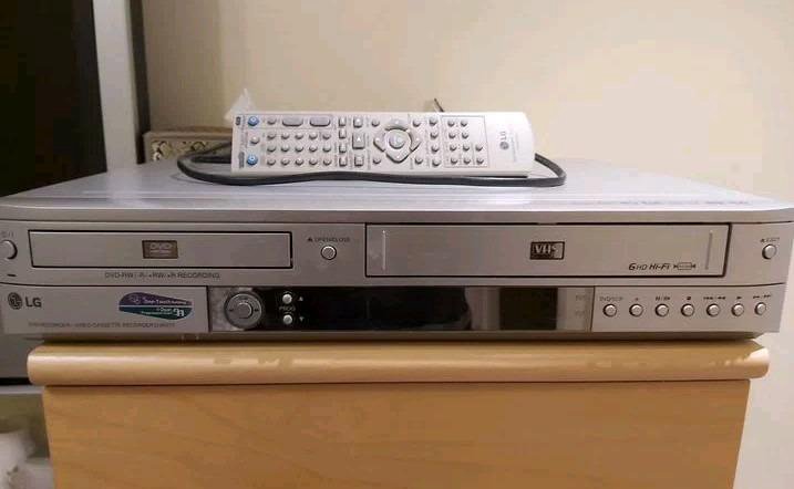 Новый DVD/VHS рекордер LG для оцифровки vhs – купить в Москве, цена 10 ...