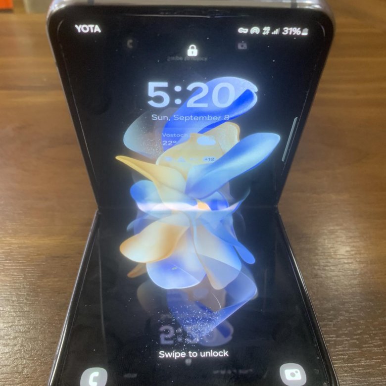 Samsung Z Flip 4 – купить в Тюмени, цена 20 000 руб., дата размещения ...