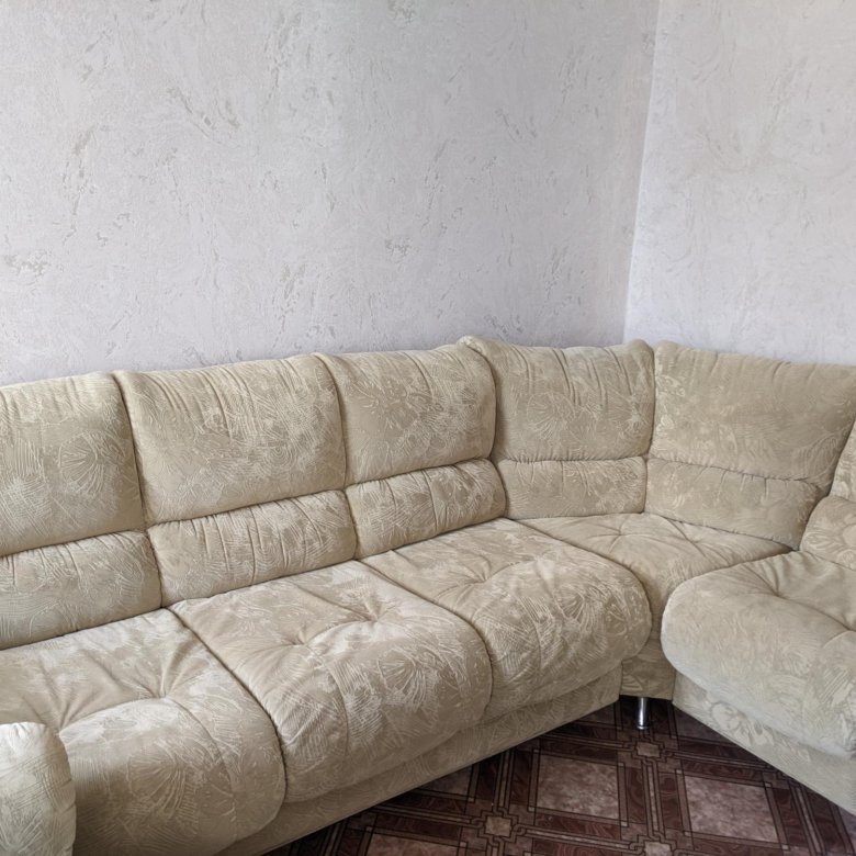 Угловой диван с креслом – купить в Тюмени, цена 11 000 руб., продано ...