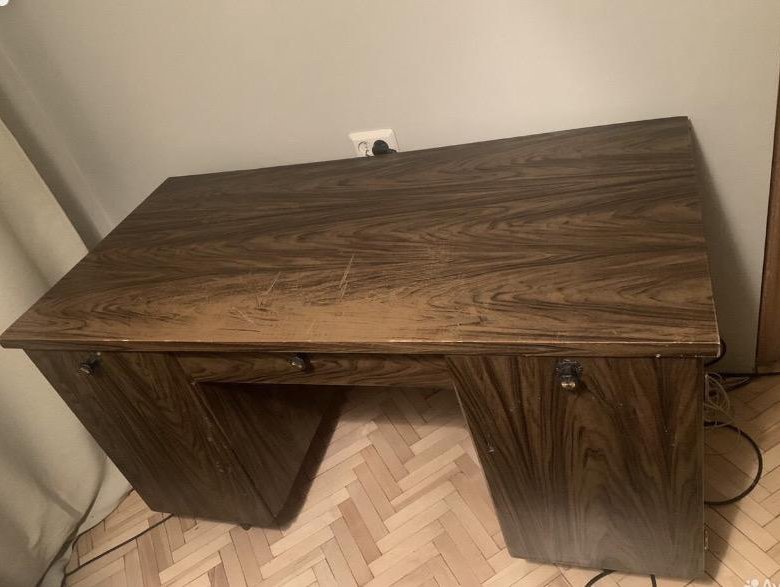 Стол письменный СССР под реставрацию – купить в Москве, цена 1 200 руб ...