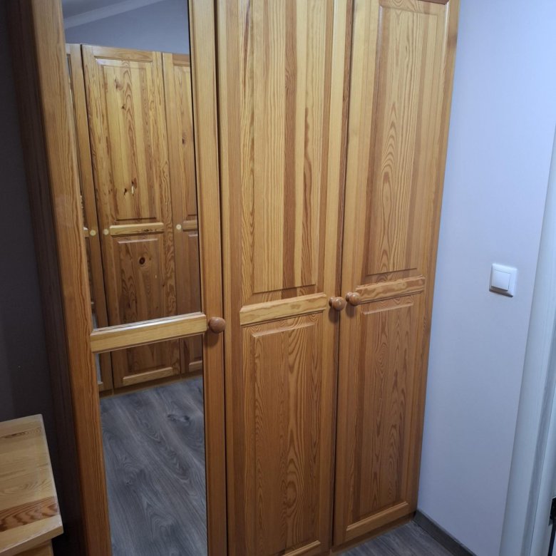 Шкаф ,натуральное дерево – купить в Селятино, цена 12 000 руб., дата ...