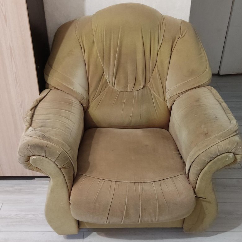 Кресло – купить в Орле, цена 2 000 руб., дата размещения: 02.12.2024 ...