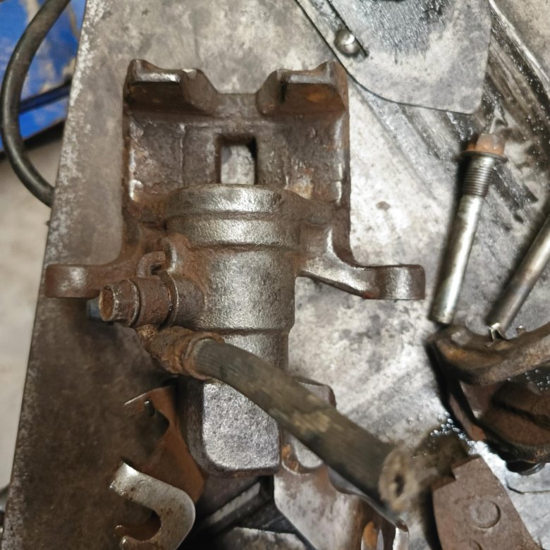 Супорта задние мазда 6 gg – купить в Люберцах, цена 6 000 руб., дата размещения: 24.12.2024 ...