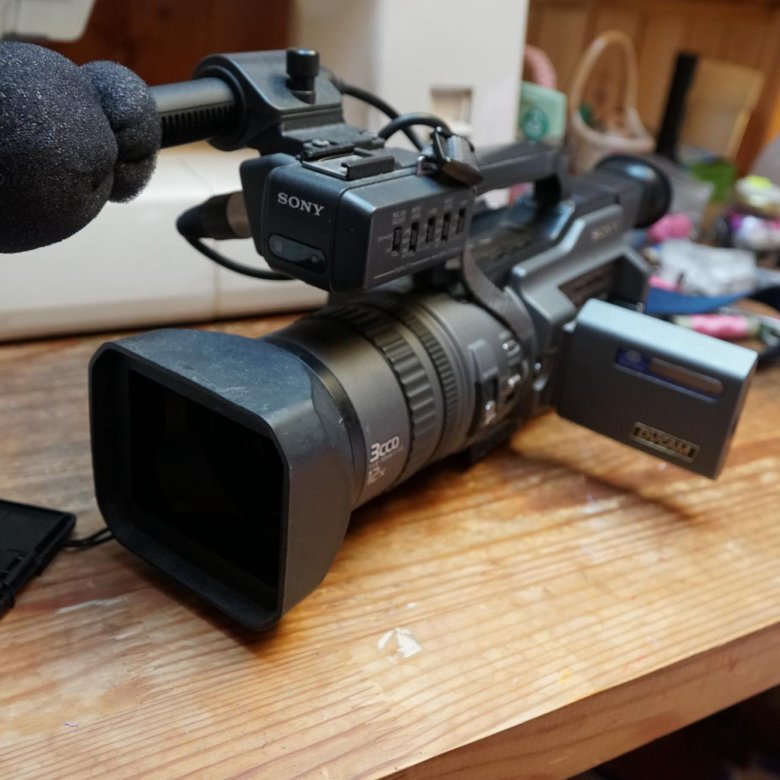 Цифровой камкордер SONY DSR - PD150P DVCAM – купить в Лобне, цена 17 ...