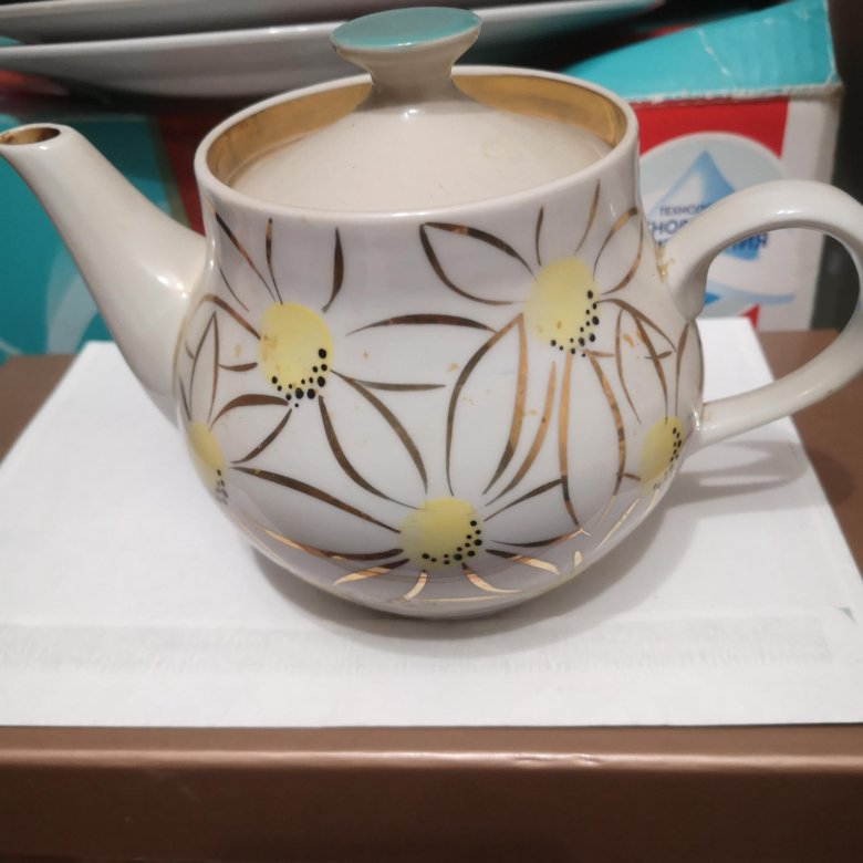 Чайник, фарфор СССР – купить в Москве, цена 500 руб., дата размещения ...