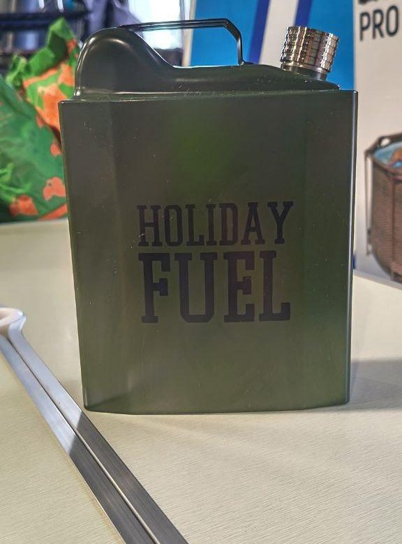 Фляга Holiday FUEL 1500 мл. – купить в Уссурийске, цена 1 650 руб ...